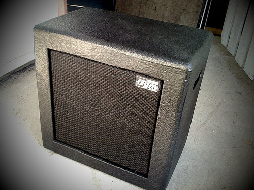 guitarnerd.com.au » Tym FAMP (Foam Amp)