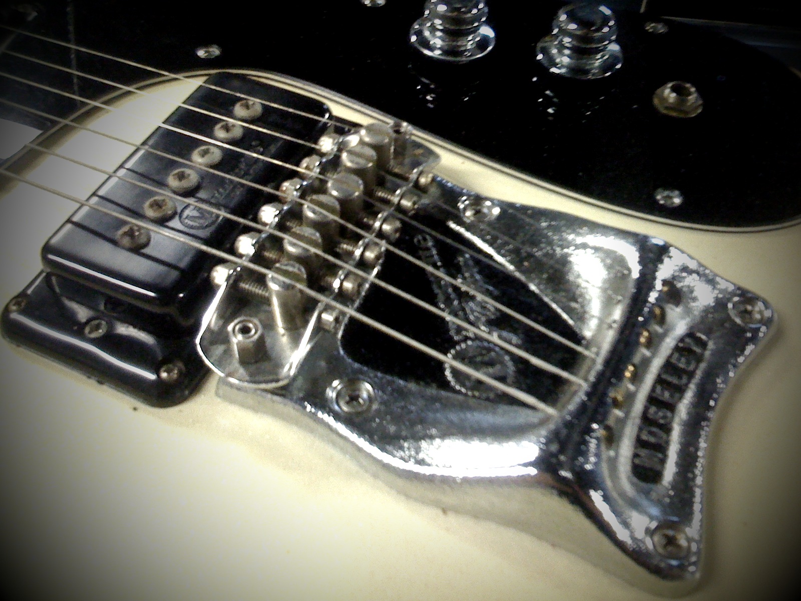 guitarnerd.com.au » Mosrite – The Ramone’s model