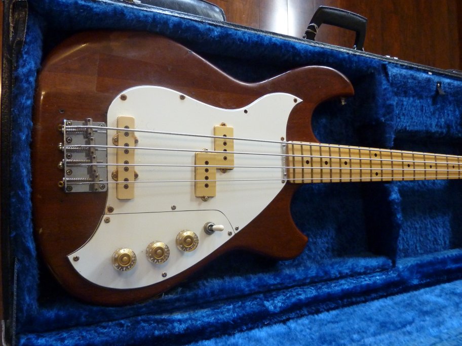 guitarnerd.com.au » ‘The Eastern Dark’ Maton Bass