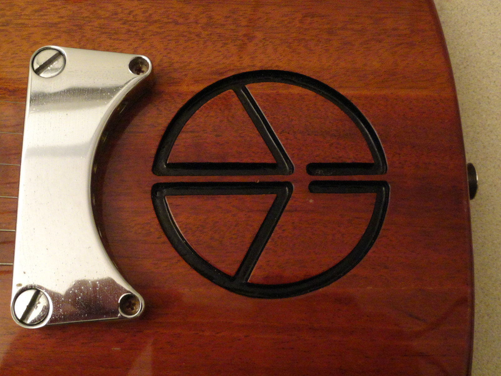 guitarnerd.com.au » Electra Outlaw X710